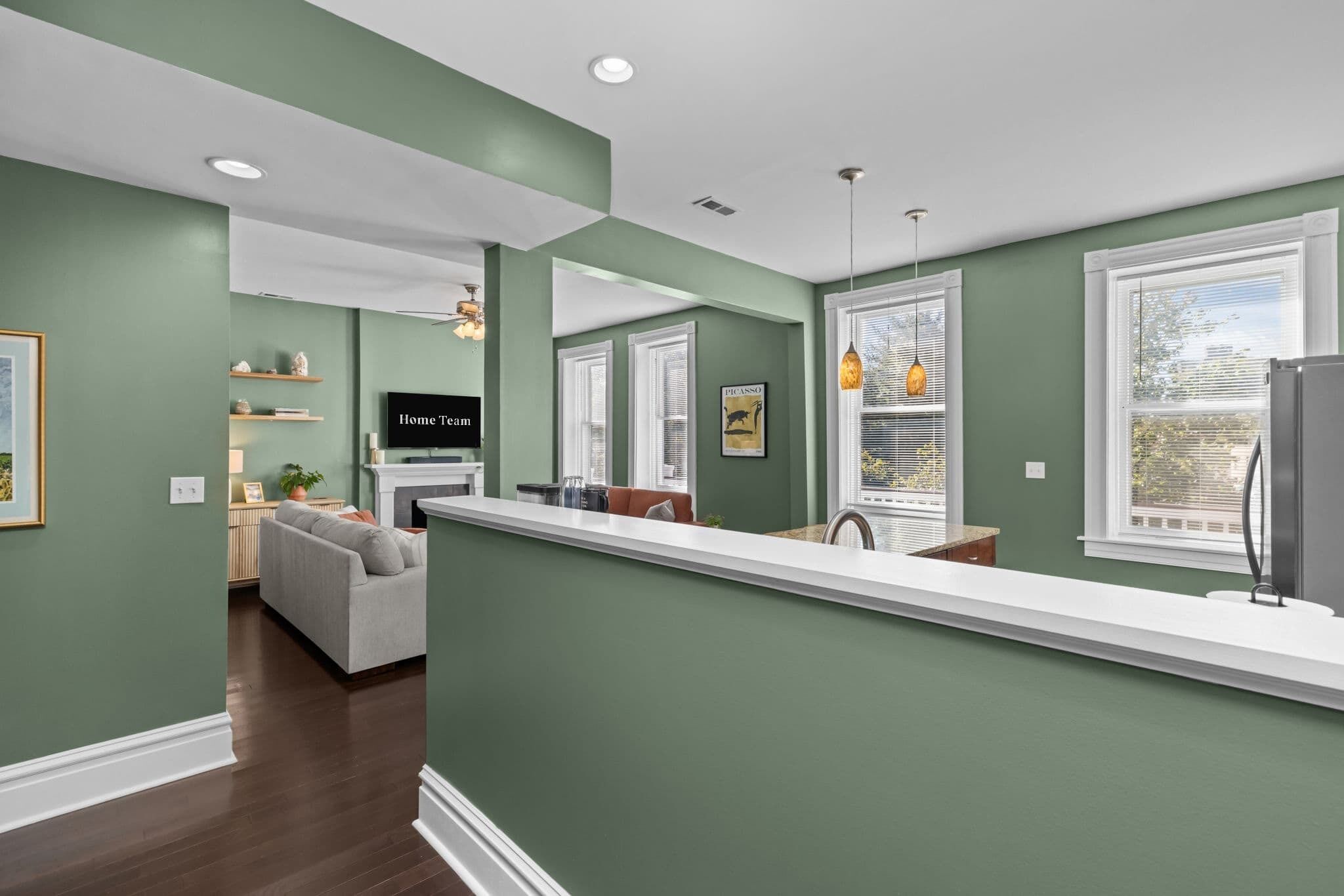 Near Forest Park & Central West End - Sleeps 6 - St. Louis, MO
