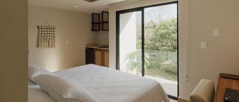 Quarto luxo | Ferros/tábuas de passar roupa, Wi-Fi de cortesia