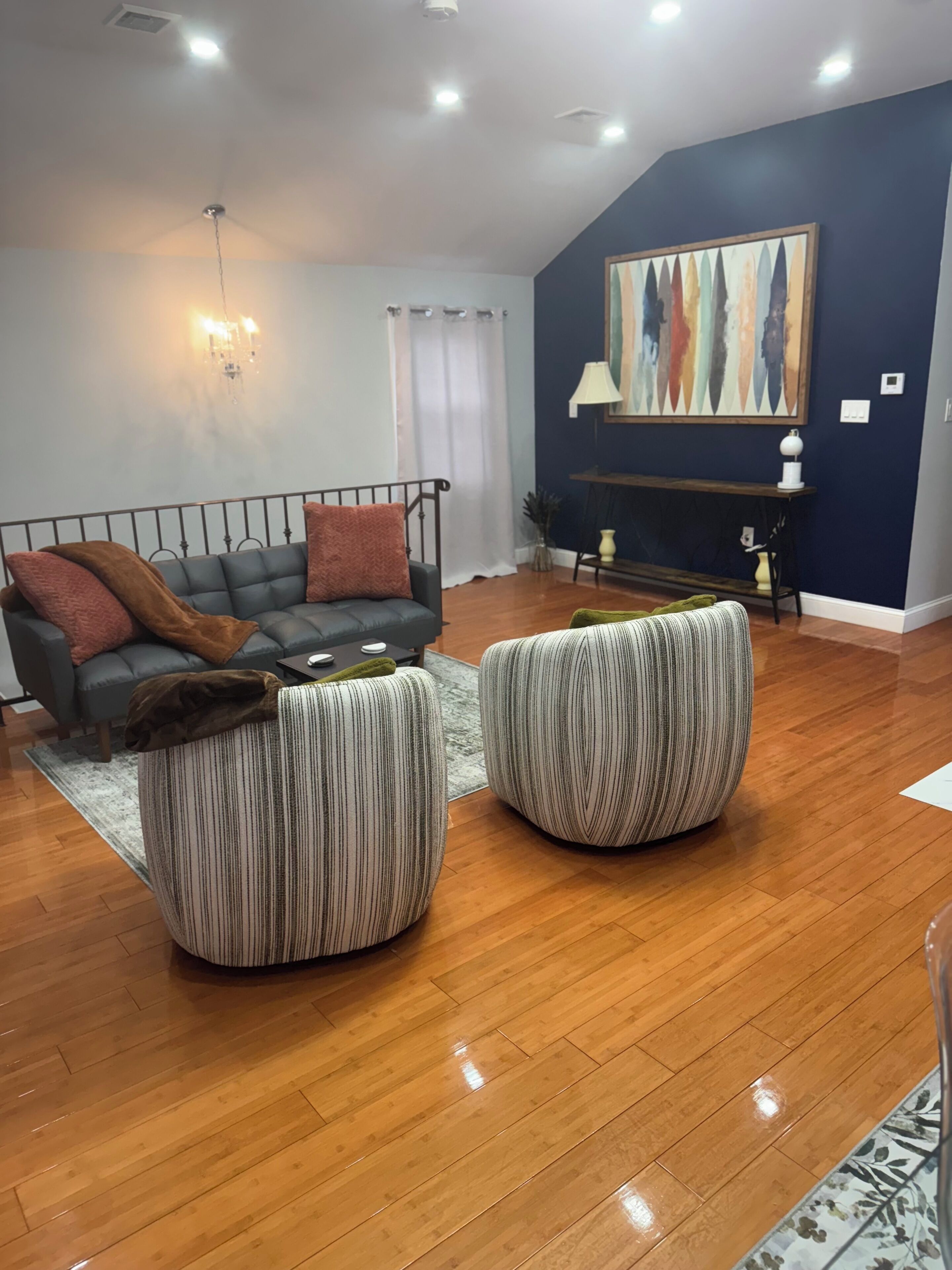Spacious And Modern 3br/2ba Retreat With A/c  Minutes From Airports & The City - Queens, NY