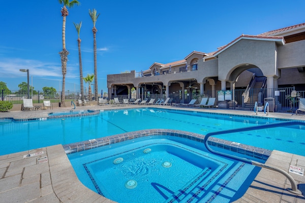 2 Patios & Fairway Views! Mesa Golf Resort Escape - Arizona