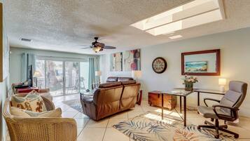 Casa (2 Bedrooms) | Interior