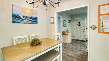 Casa (2 Bedrooms) | Interior