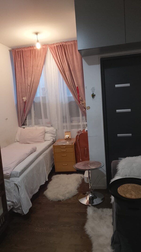 Studio Sleeps 1 In Sundbyberg - Stockholm