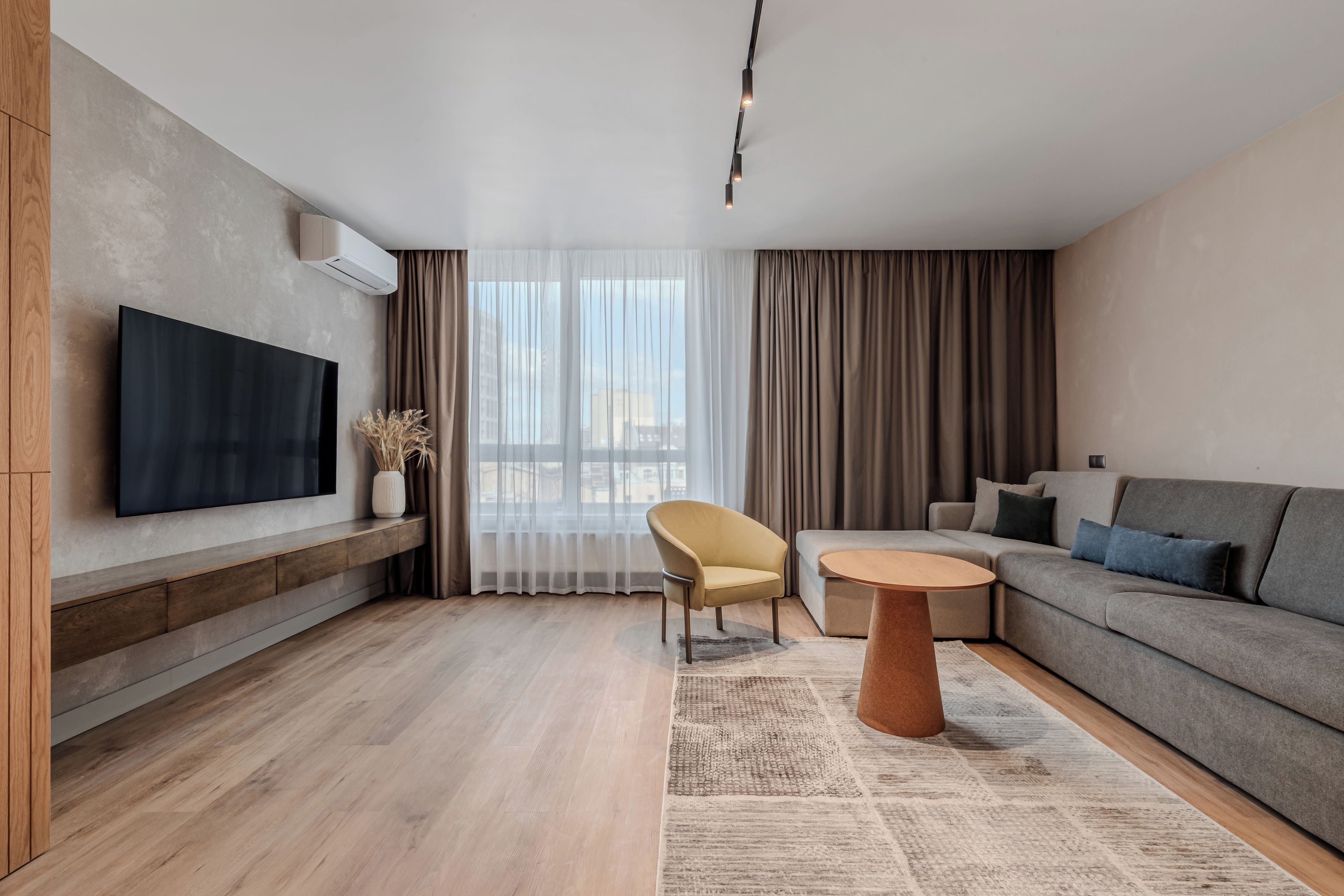 Quarto Executivo, 1 quarto | Cofre no quarto, secretária 