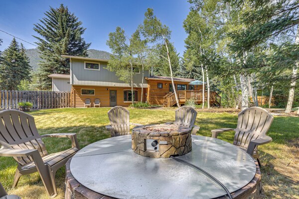 1 Mi To Pikes Peak! Creekside Family Hideaway - Woodland Park, CO