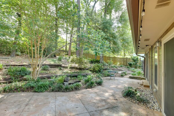 3 Mi To Dtwn! Quiet Tallahassee Gem W/ Lush Patio - Tallahassee, FL
