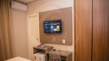 Quarto Duplo ou Twin Comfort, ar condicionado, Vista para a cidade | Interior