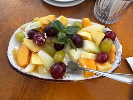 Quarto triplo família, varanda | Alimentação e bebidas