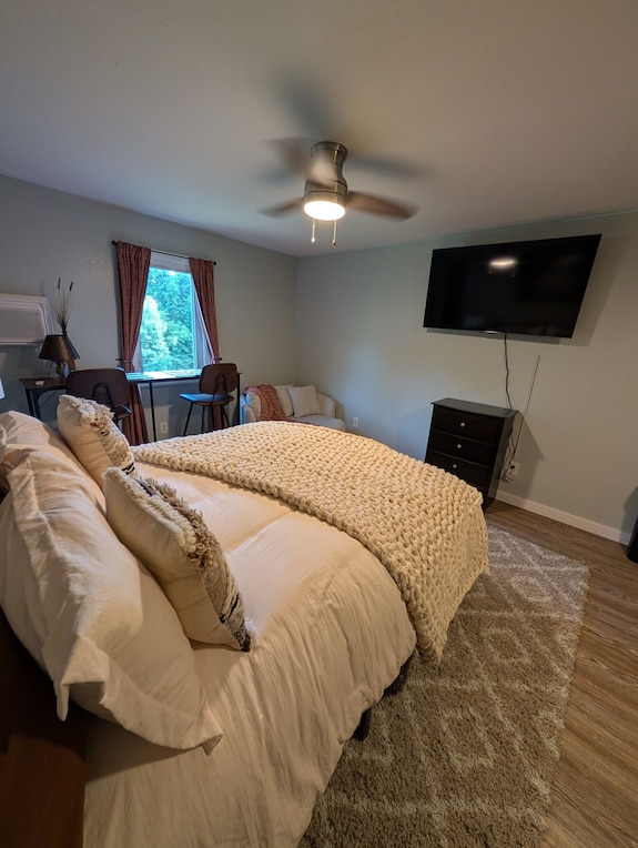 Private Mountain Suite With Queen Bed, Fire Pit, Grill & Peaceful Outdoor Space. - Murphy, NC