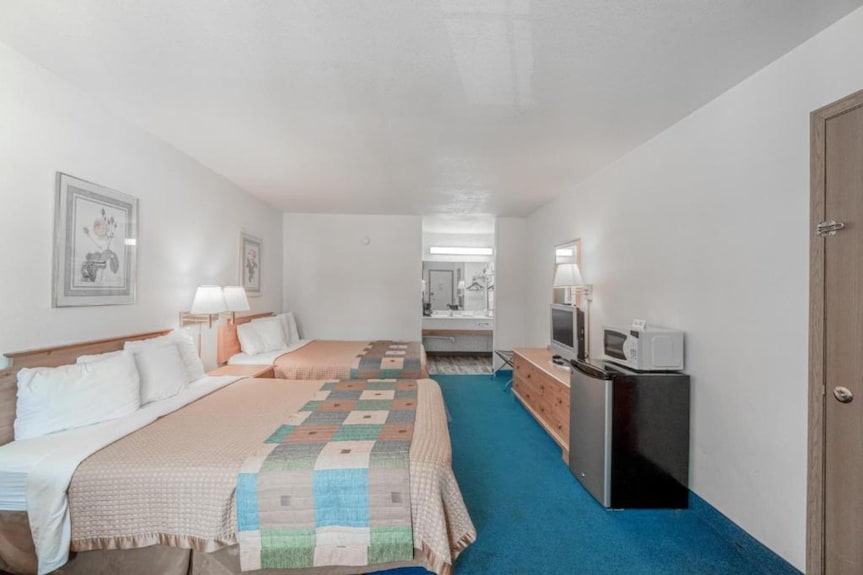 Premium 2 Queen Beds With Balcony - Arkansas