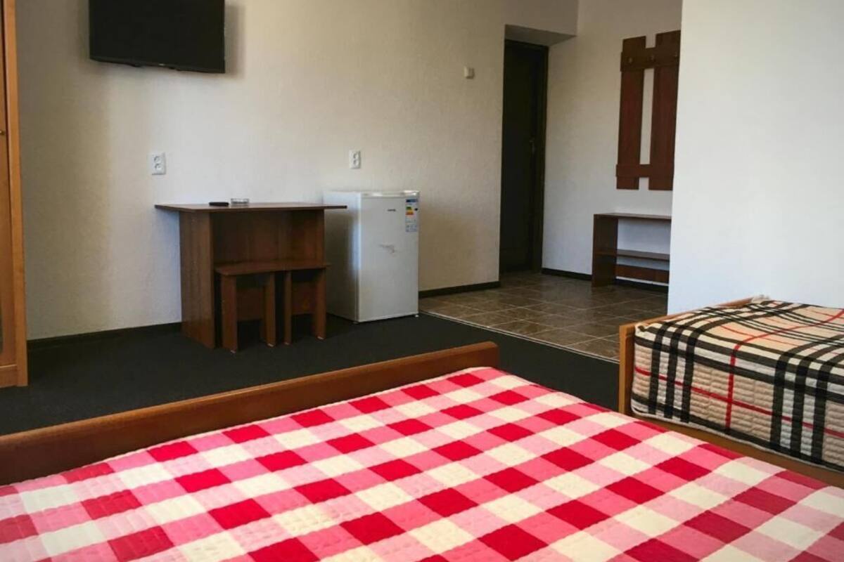 Quarto triplo clássico, sacada | Wi-Fi de cortesia