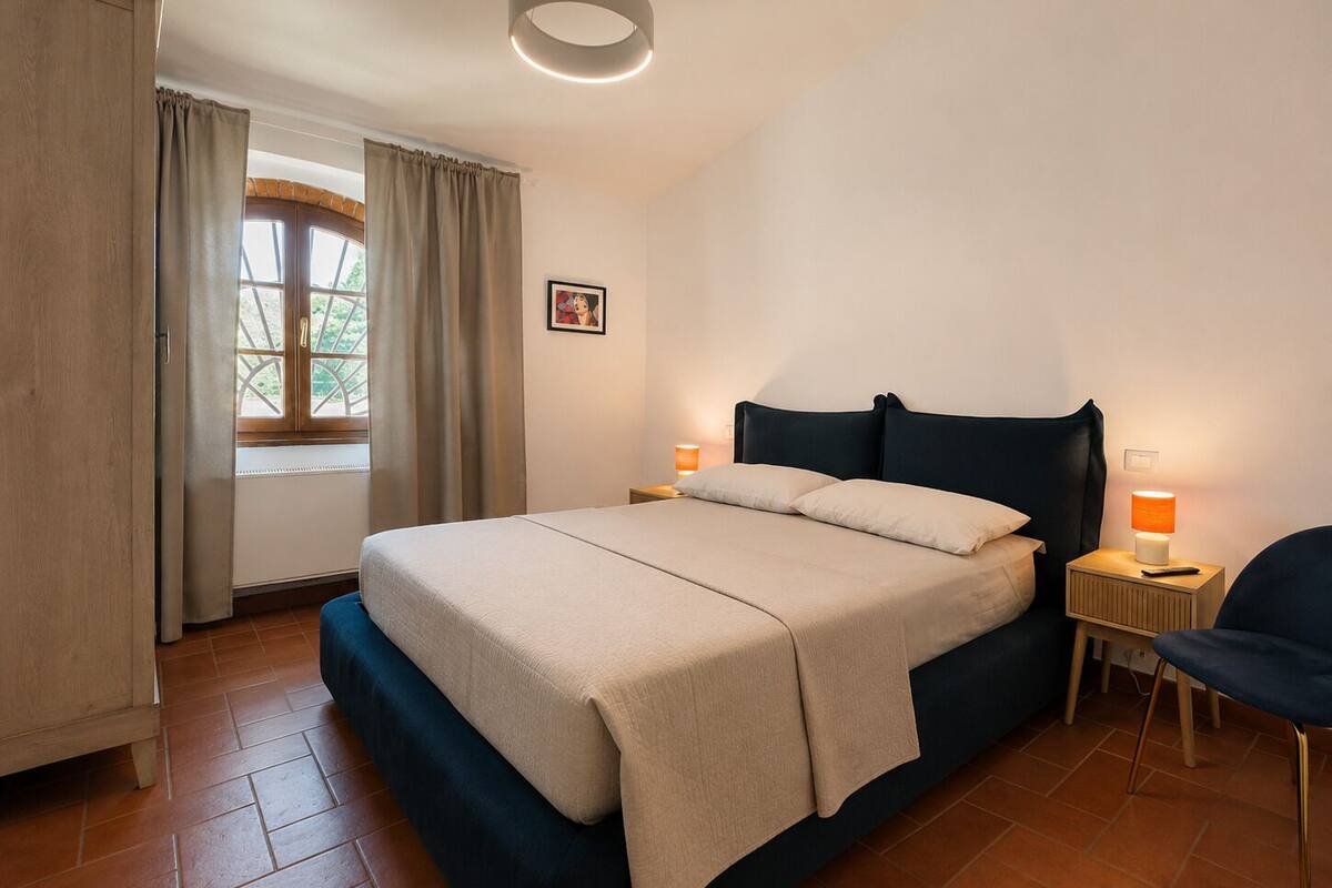 Quarto casal superior, 1 cama Queen, para não fumantes, banheiro privativo | Roupas de cama premium, camas com colchões pillow-top