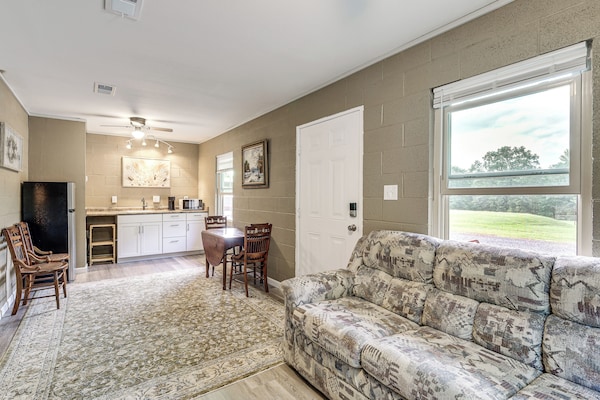 Greers Ferry Lake Access! Cozy & Wooded Retreat - Arkansas