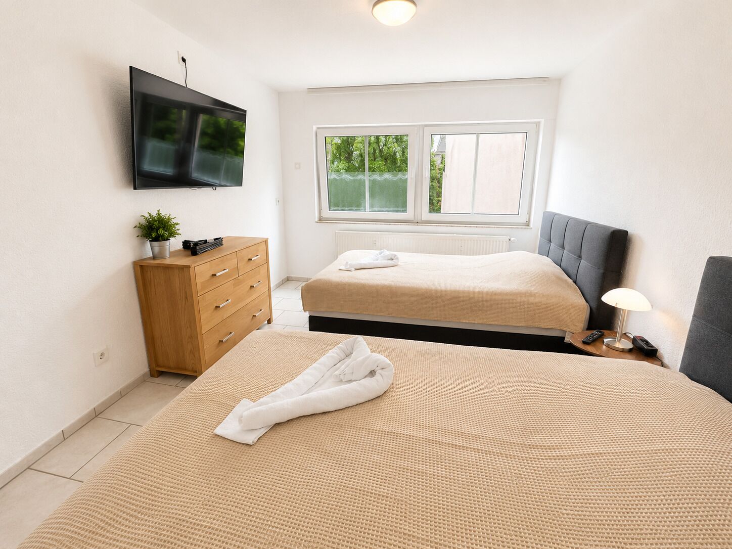 Nice Flats Premium 2-room, 4-bed Apartment, Smart Tv, Terrace - Hamm