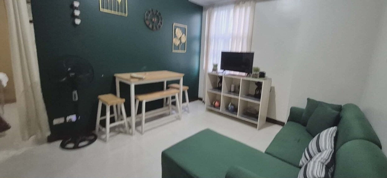 Cozy 1-bedroom Building In Peaceful Pasay City With Ac And Gym - Taguig