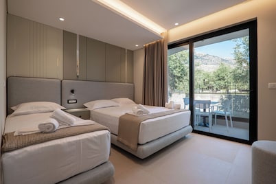 Marea Suites