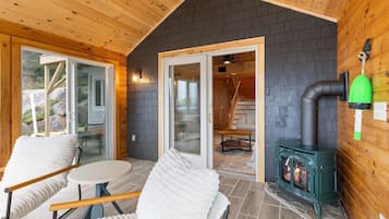 Casa, várias camas, vista para o jardim (Pirate's Den) | Interior