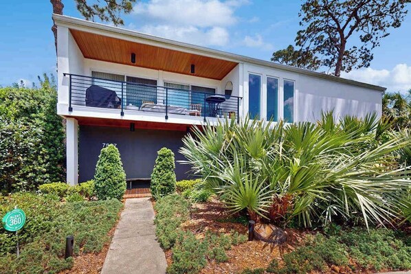 Luxe bay-view escape with private pool, kayak, grill/ice box, & all-new ...