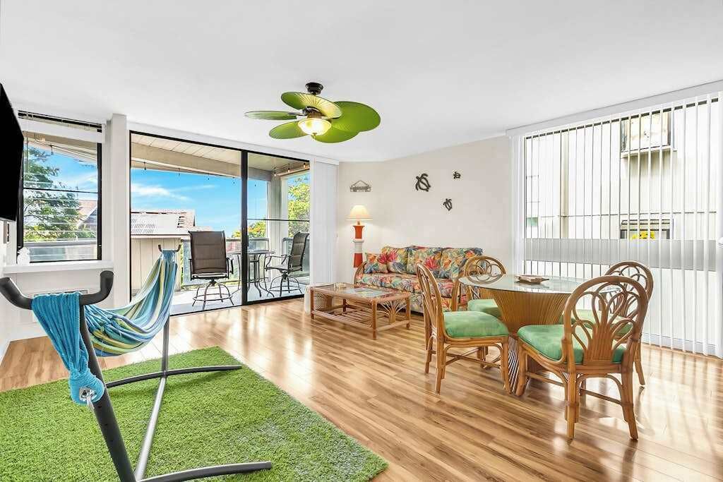 *New* Walk To Kailua Bay From This Bright Kona Retreat - Kailua-Kona, HI