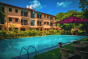 10 piscinas exteriores 