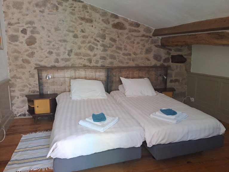 Une Charmante Chambres D'hôtes Avec Terasse Privé Au Parc De Limousin. - Rochechouart