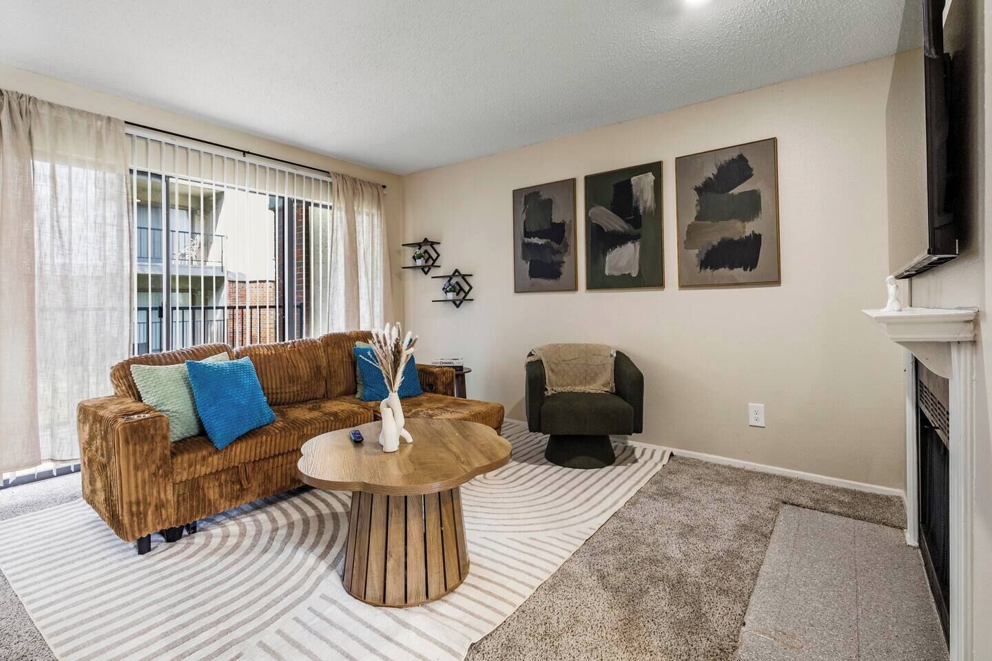 Modern 1br Pool , Gym , 10 Mins To Fifa At&t Stadium, Six Flags, Dfw Airport - Grand Prairie, TX