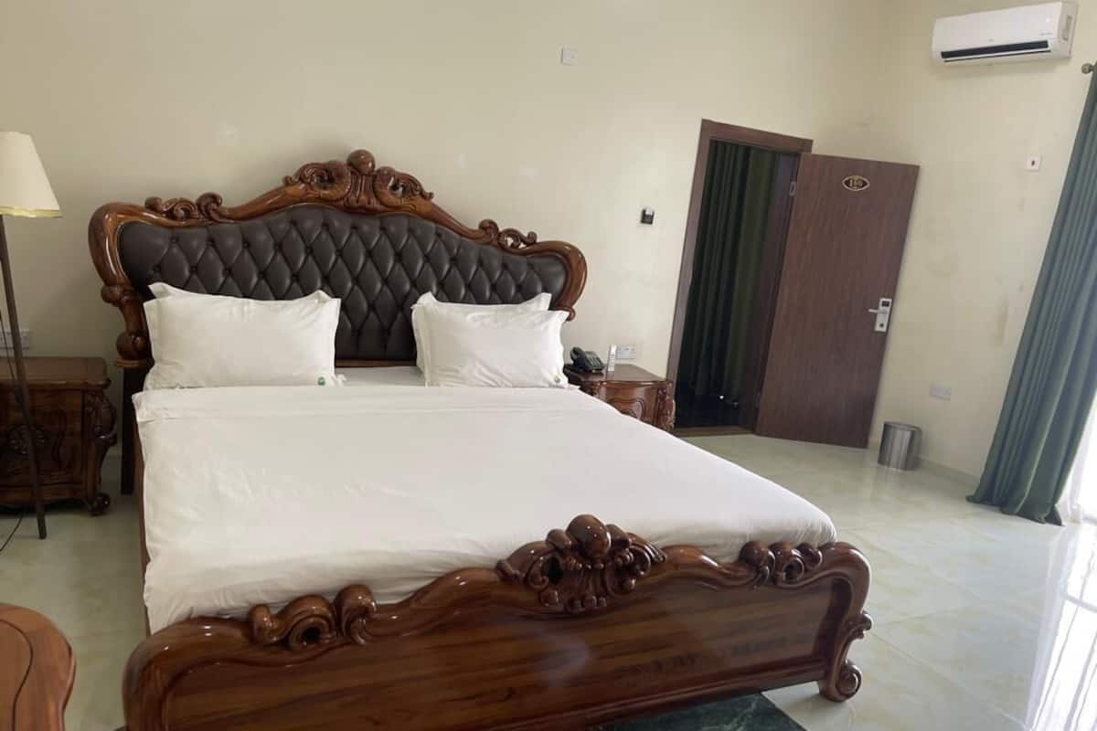 Suite | Cofre no quarto, secretária, Wi-fi grátis, roupa de cama fornecida