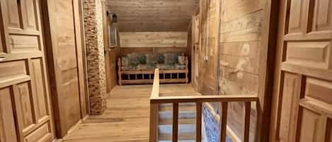 Chalé, vista para o jardim | Interior