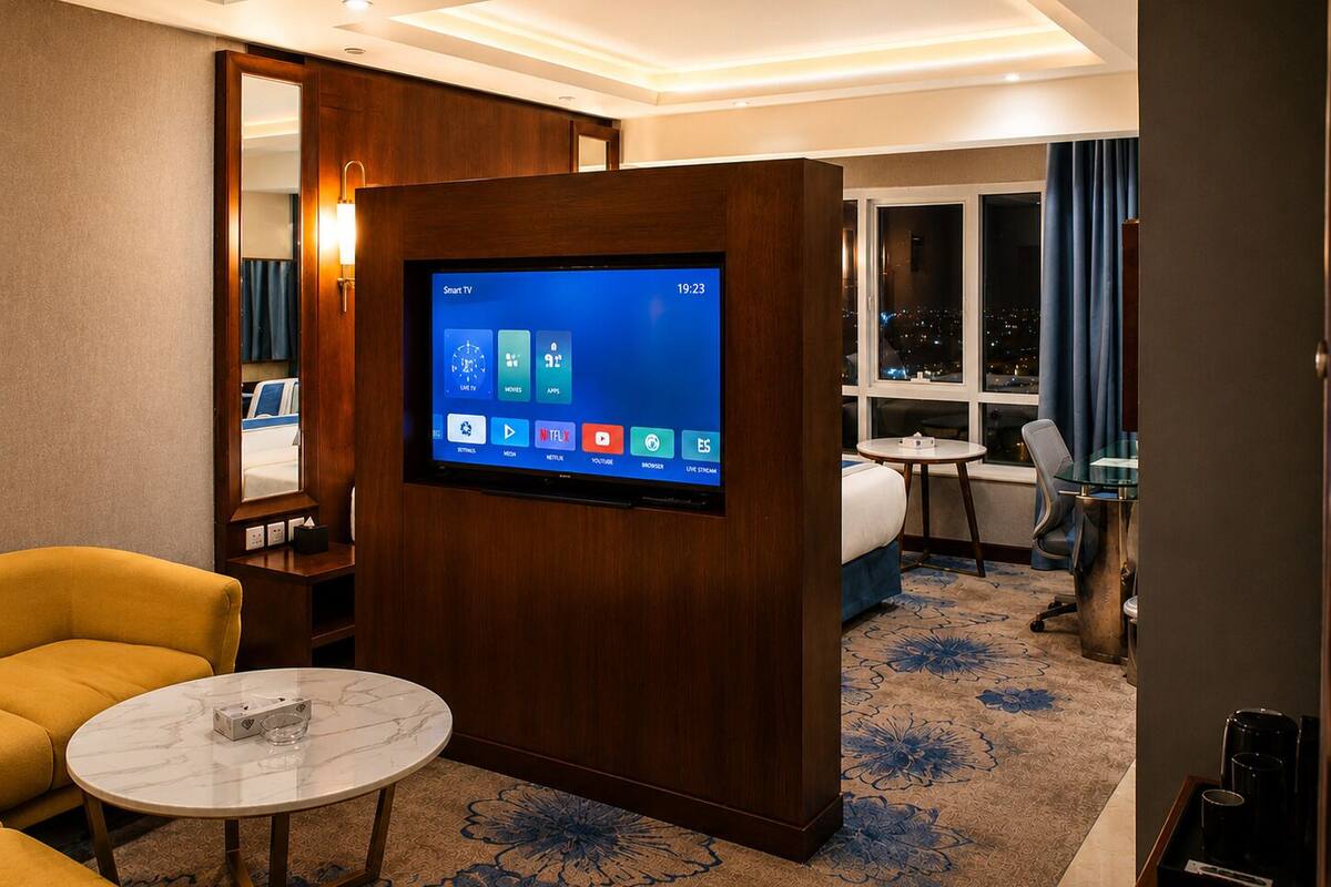 Suite-Estúdio Básica, Vista para a cidade | Cofre no quarto, secretária 