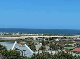 Casa, 5 quartos, sacada | Praia