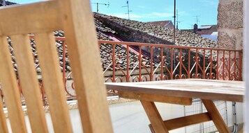 Apartamento, pátio, Vista para a cidade | Terraço/pátio interior