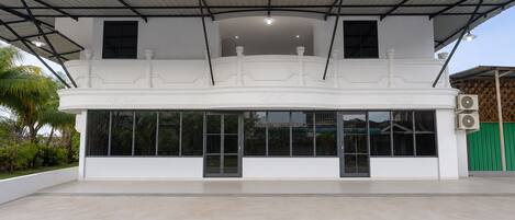 Fachada da propriedade