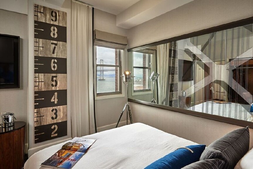 King Room Urban Place With City/courtyard Views + Free Breakfast - San Francisco, CA