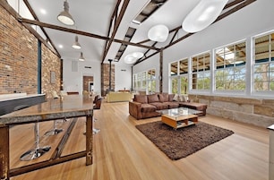 Casa Standard, vista para o pátio | Interior