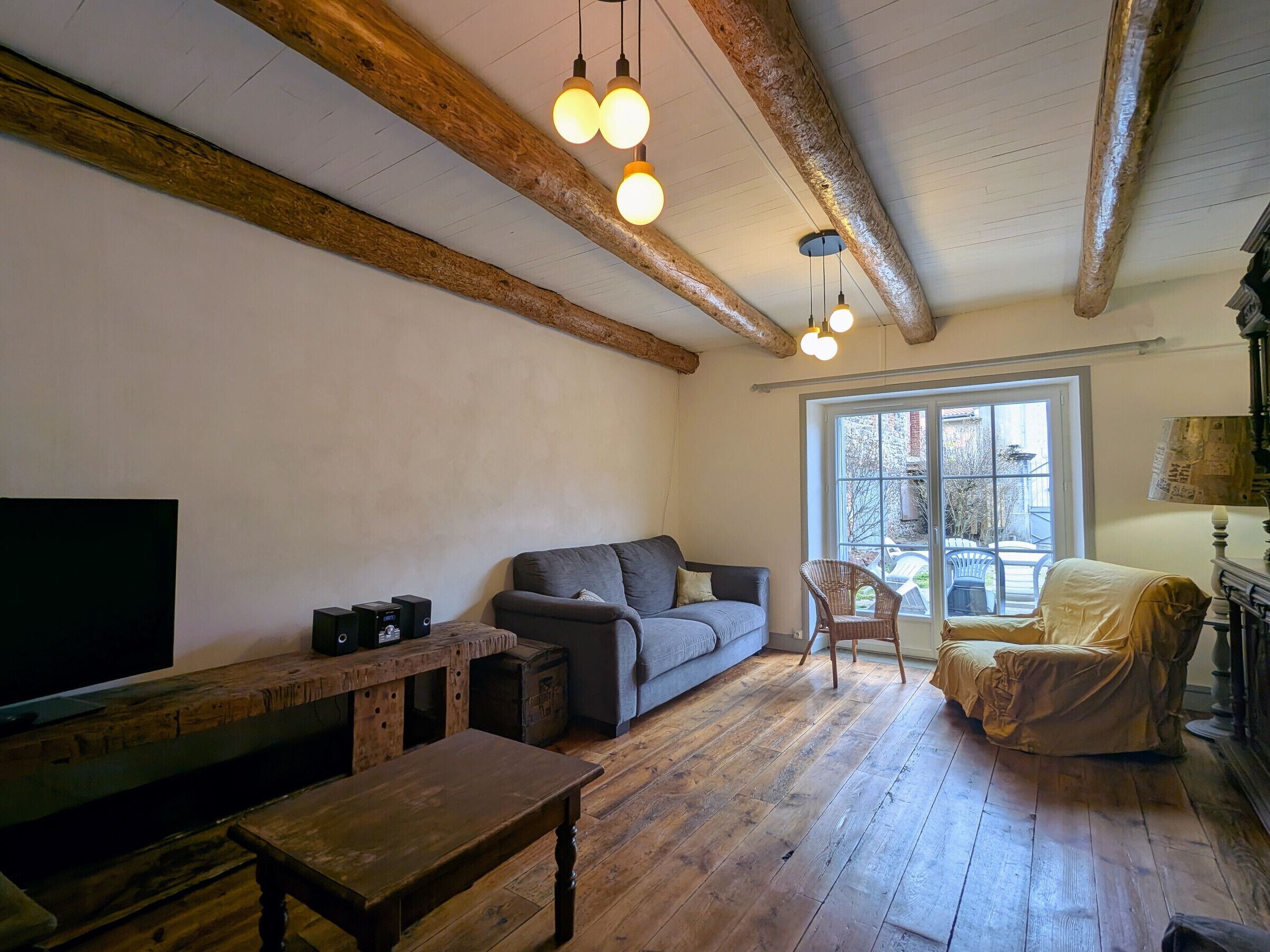 Maison De Charme à Fontannes - 14 Pers. - Haute-Loire