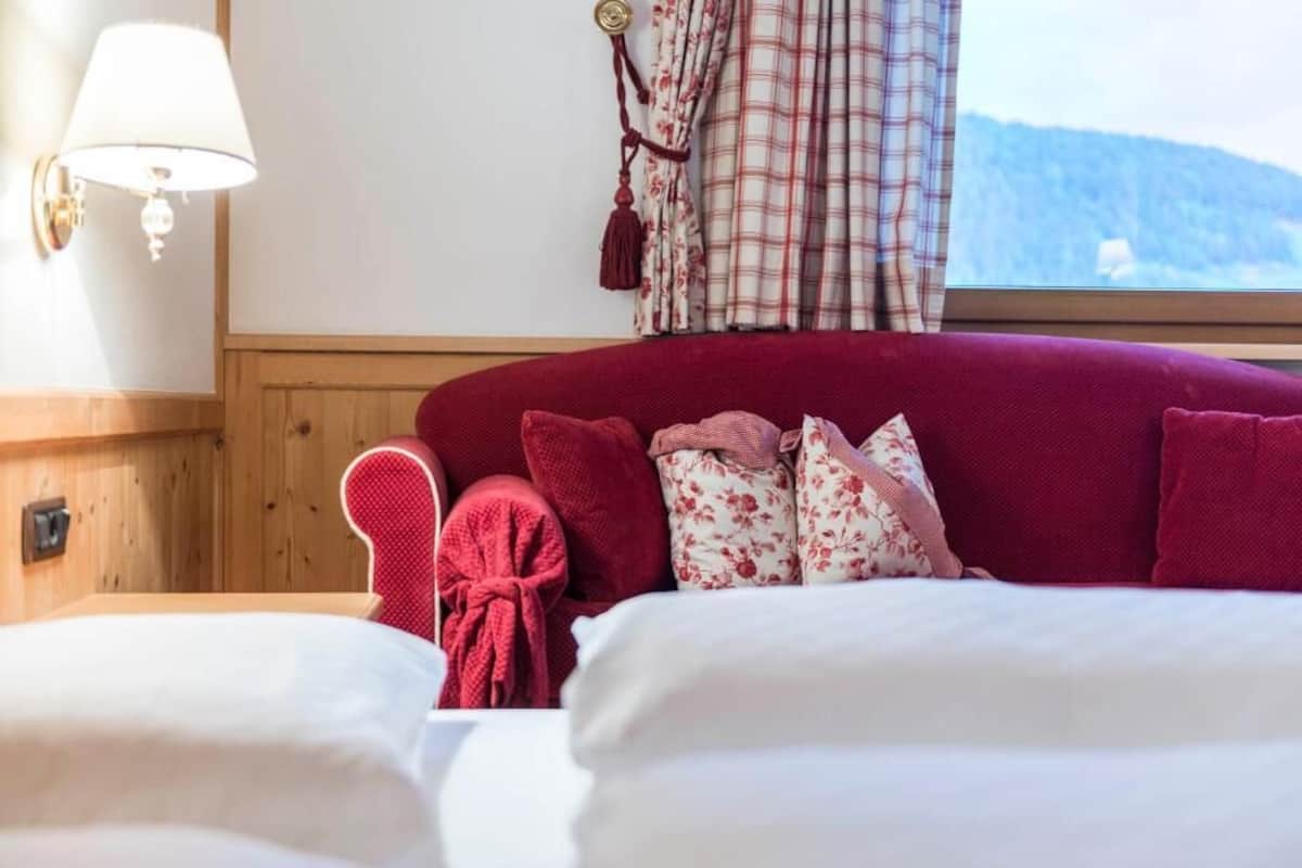 Quarto casal, vista para o jardim | Wi-Fi de cortesia, roupa de cama