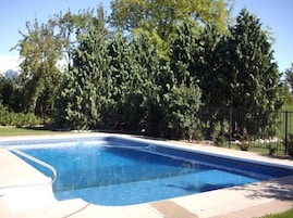 Piscina exterior sazonal