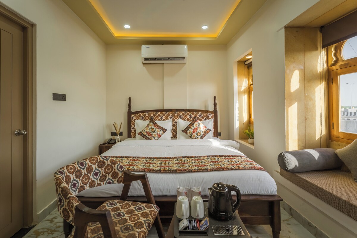 Quarto Premier | Secretária, Wi-fi grátis, roupa de cama fornecida 