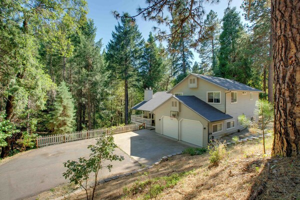 Total Seclusion: Pollock Pines Home On 5 Acres - Pollock Pines, CA