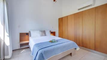 Villa, vista para o pátio | Wi-fi grátis, roupa de cama fornecida