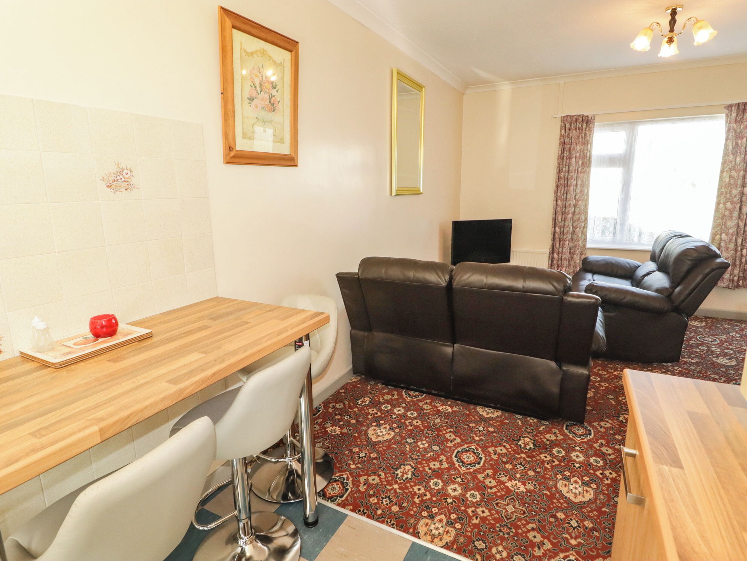 Cottage 1, Family Friendly, Country Holiday Cottage In New Hedges - Saundersfoot