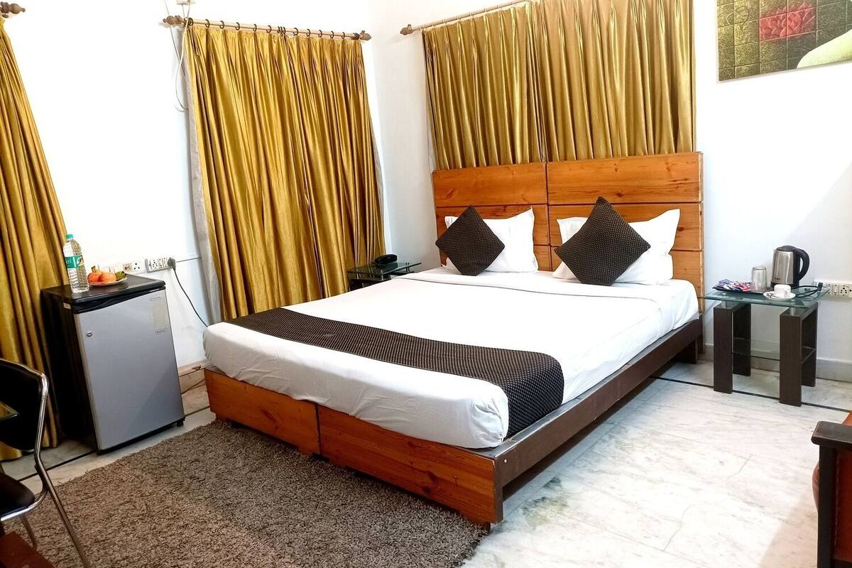 Quarto luxo, vista para a colina | Wi-Fi de cortesia