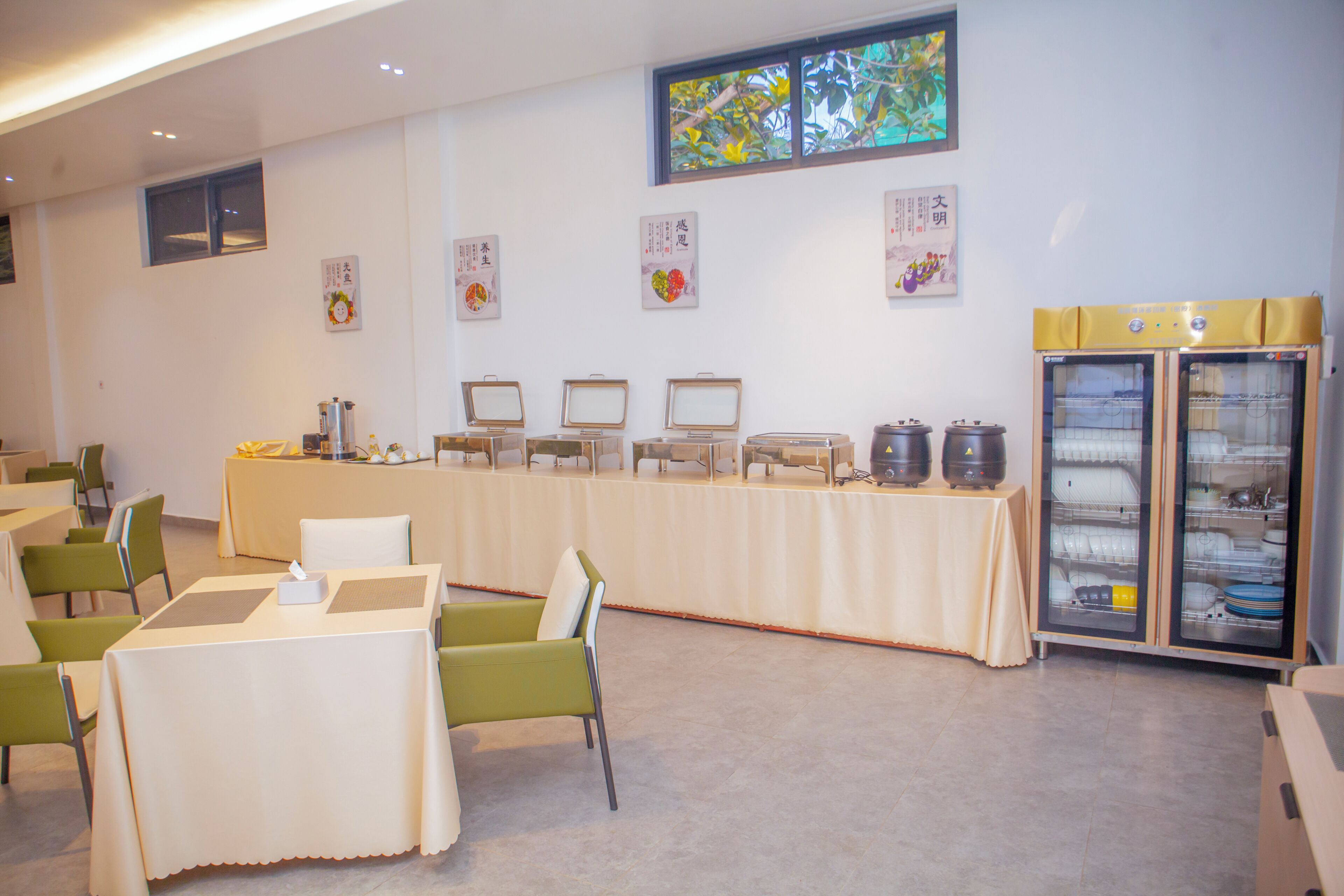 Café da manhã continental grátis todos os dias