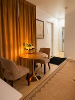 Quarto luxo, 1 cama King, para não fumantes | Opções para refeição