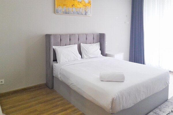 Functional Nice Studio Room At Apartment Tamansari Skylounge Balikpapan - Balikpapan