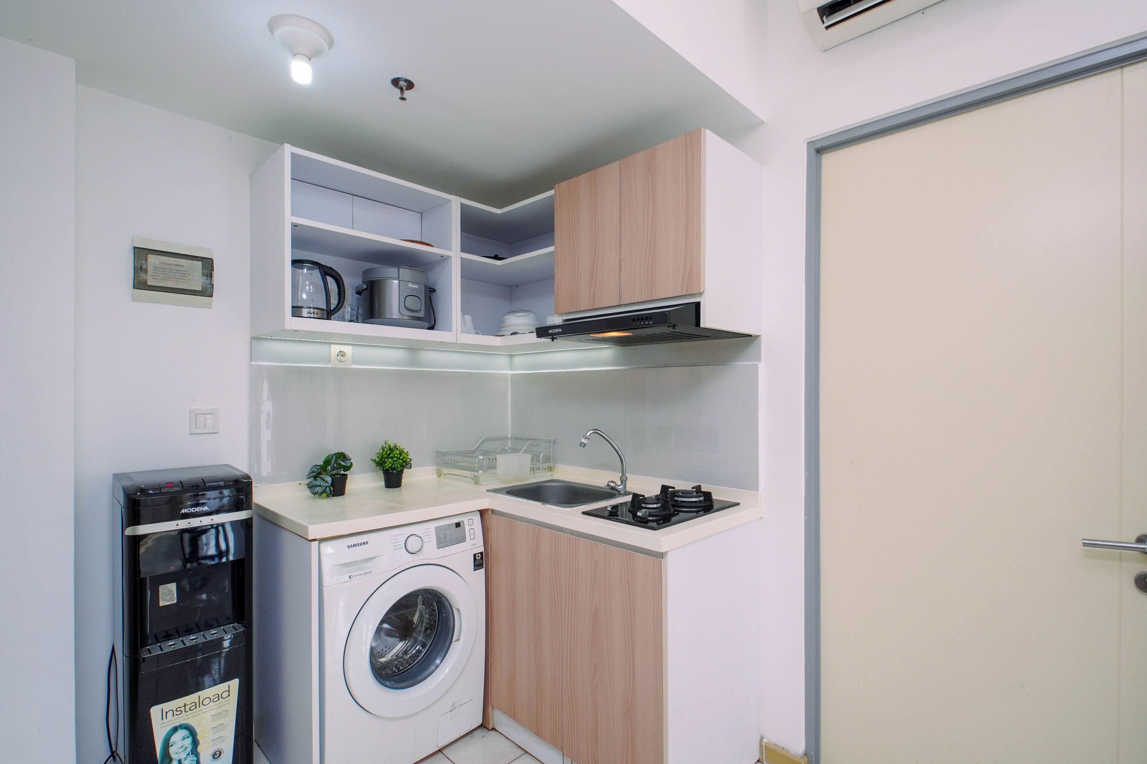 Apartamento standard | Cozinha privada | Talheres/pratos/utensílios de cozinha