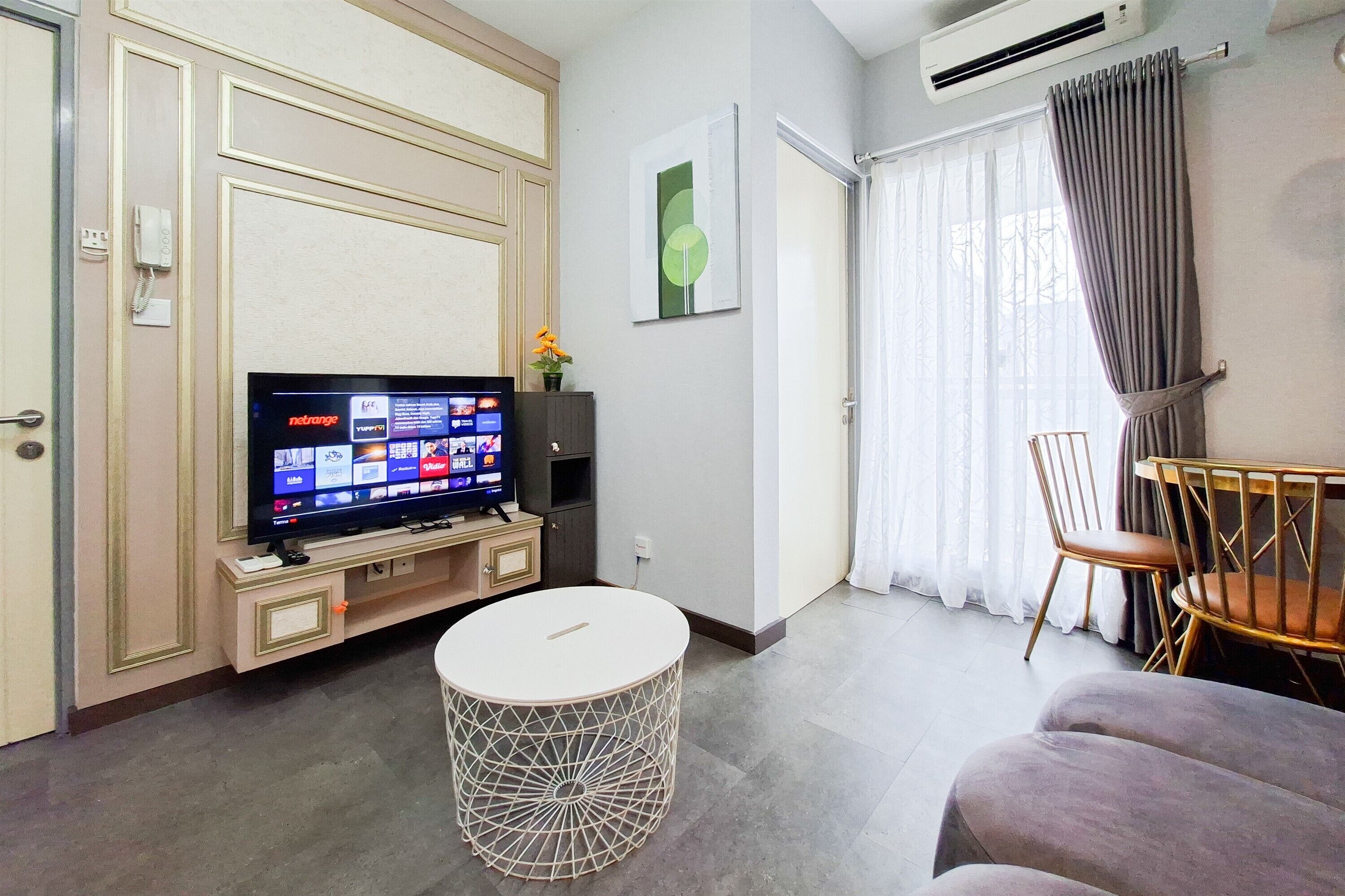 Apartamento Standard | Televisão
