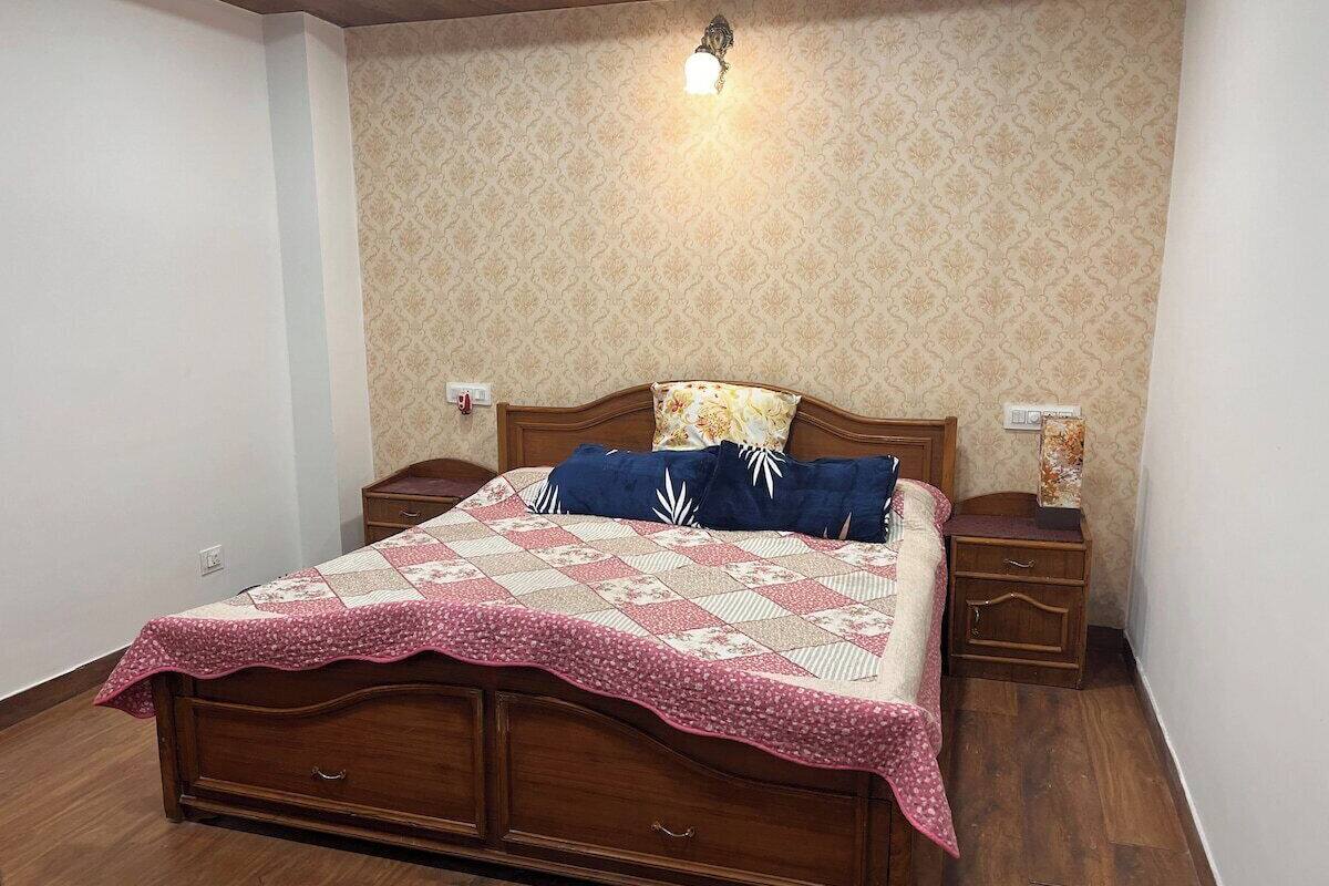Villa Clássica, vista para o jardim | Secretária, Wi-fi grátis, roupa de cama fornecida 