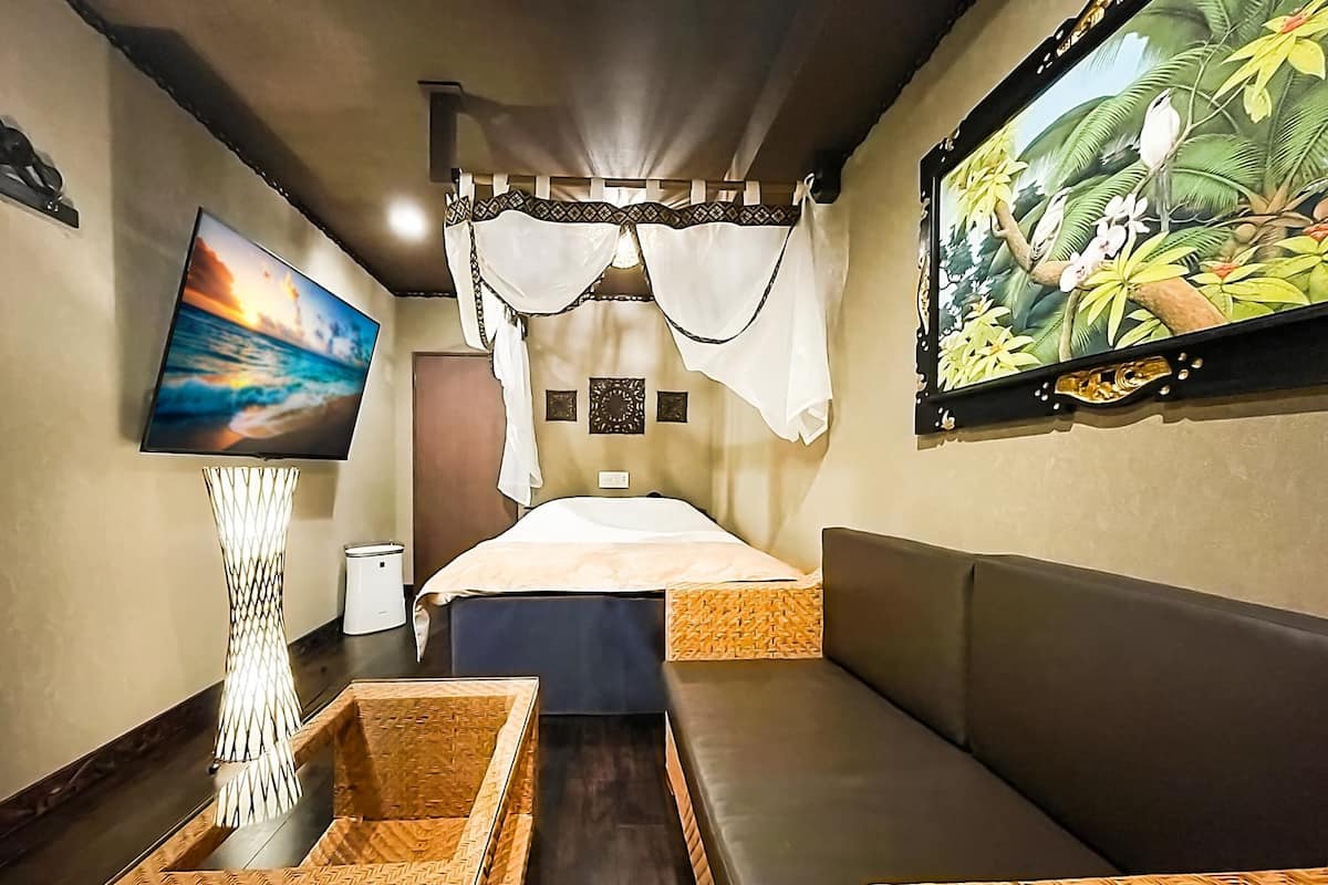 Quarto casal superluxo, para fumantes | Wi-Fi de cortesia, roupa de cama