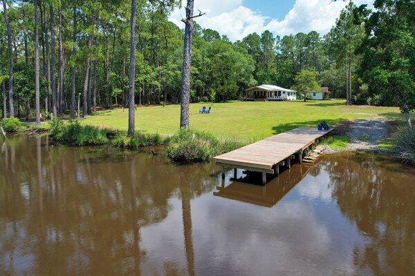Private Ocean Springs Waterfront Retreat W/porch - Ocean Springs, MS
